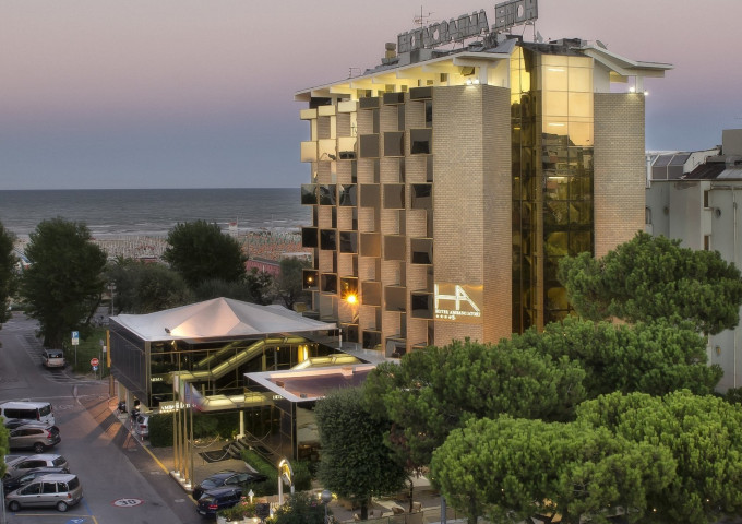 Hotel a Rimini Marina Centro Hotel 4 Stelle sul Mare Rimini - Hotel ...