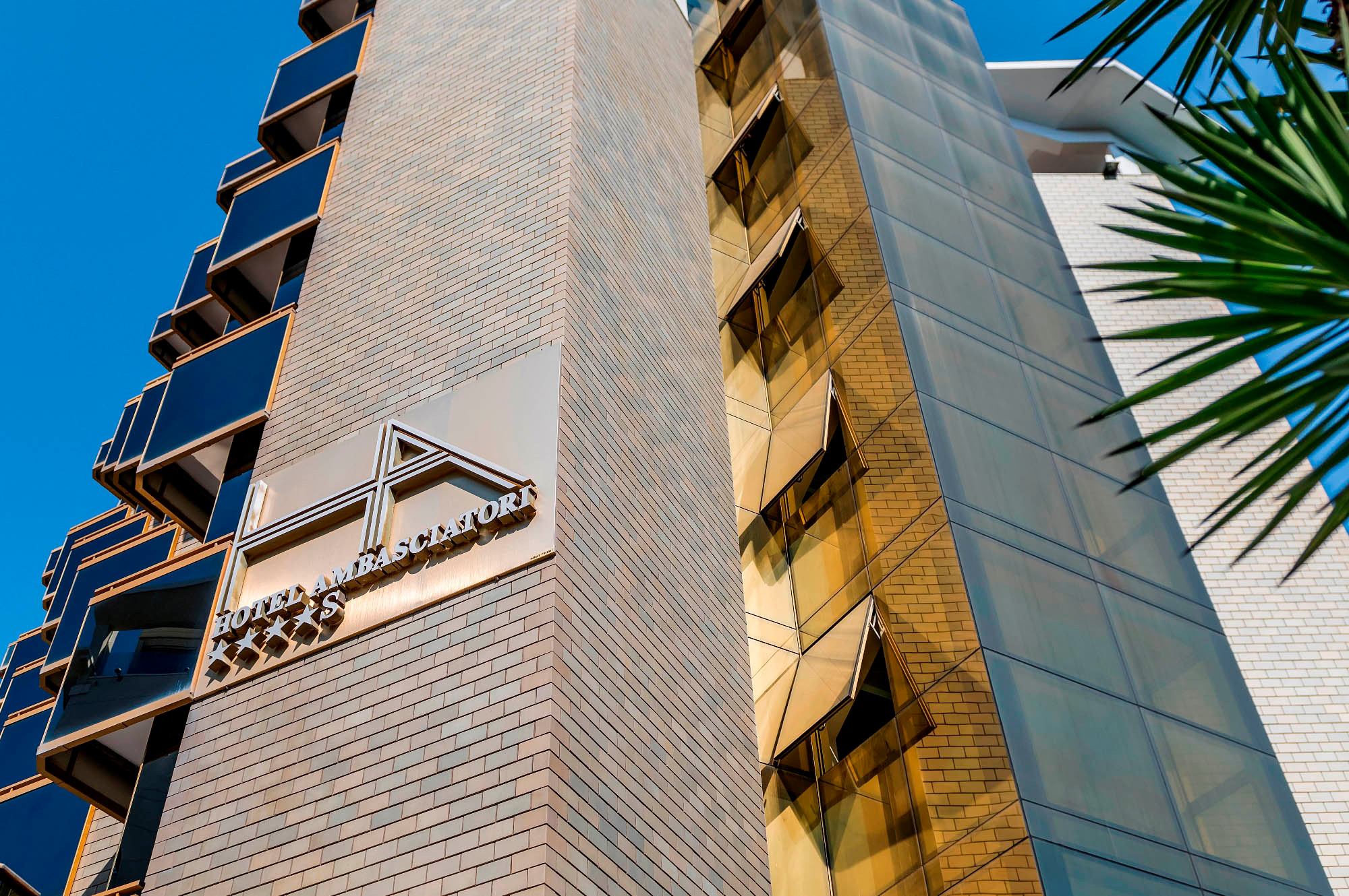 Hotel Rimini 4 Stelle sul Mare con Piscina Albergo Rimini Marina Centro ...